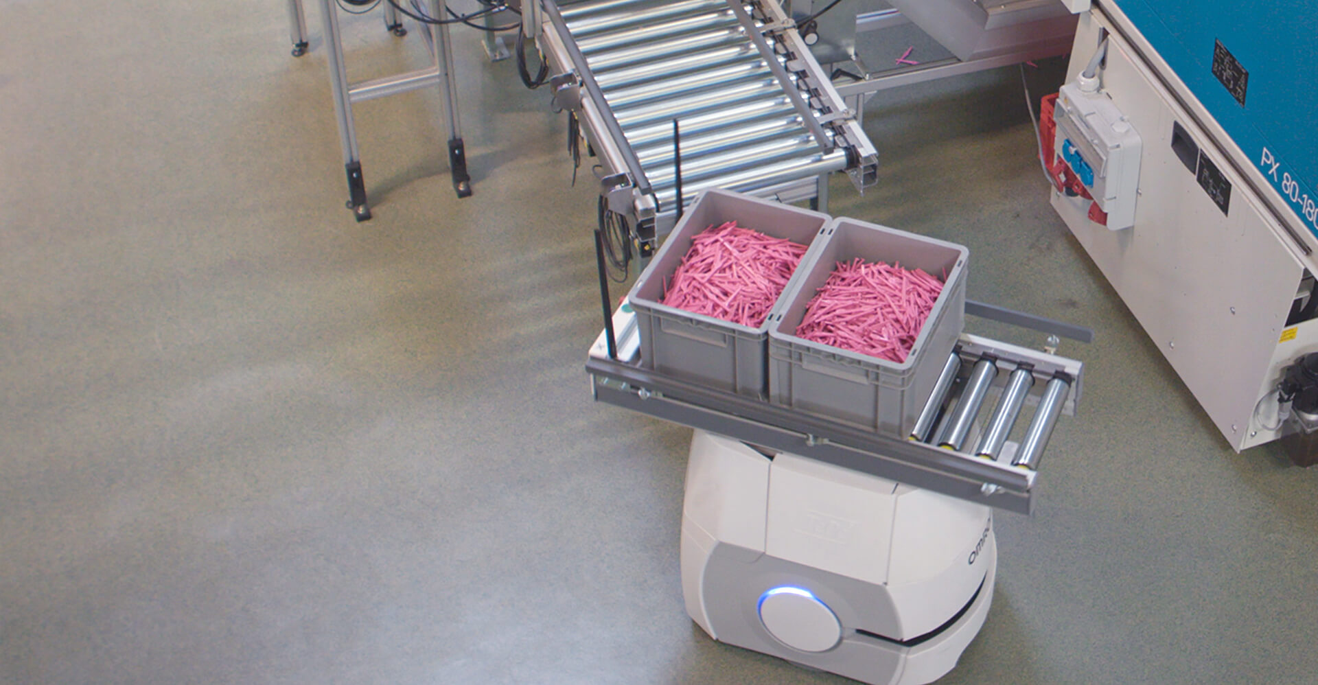 High-speed manufacturing line with mobile robots ensures customisation ...