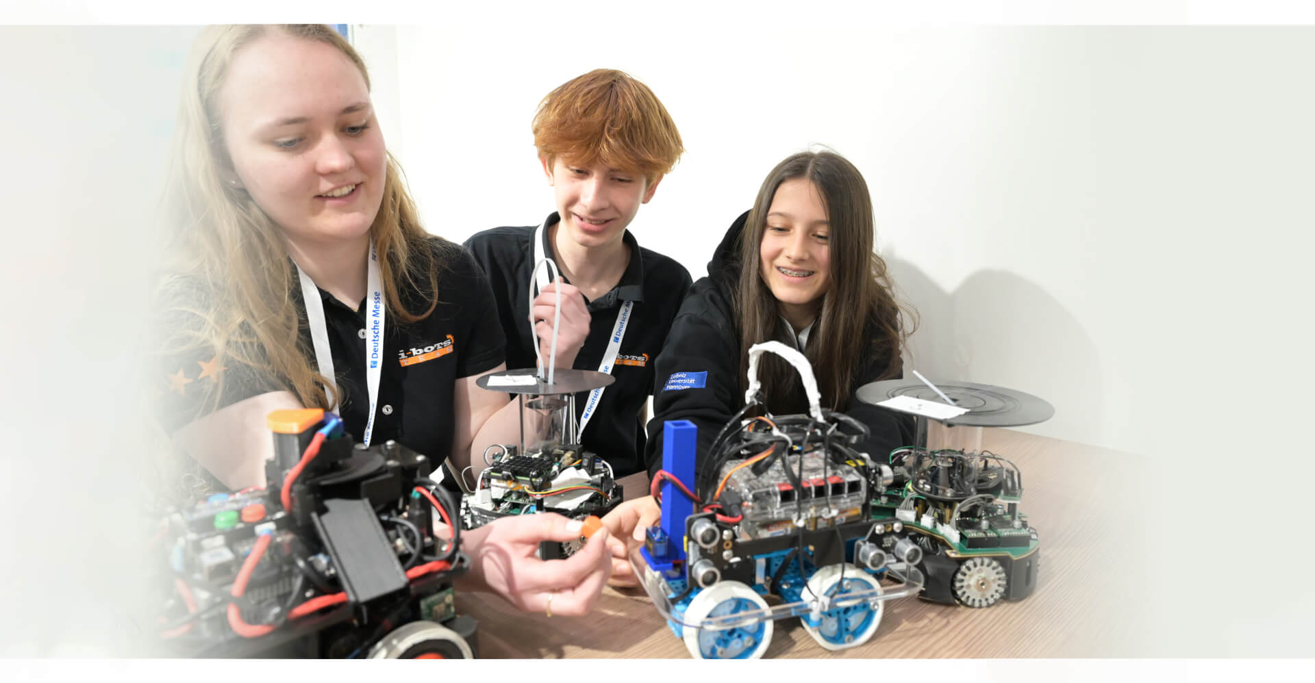 OMRON empowers the workforce | OMRON, Norge