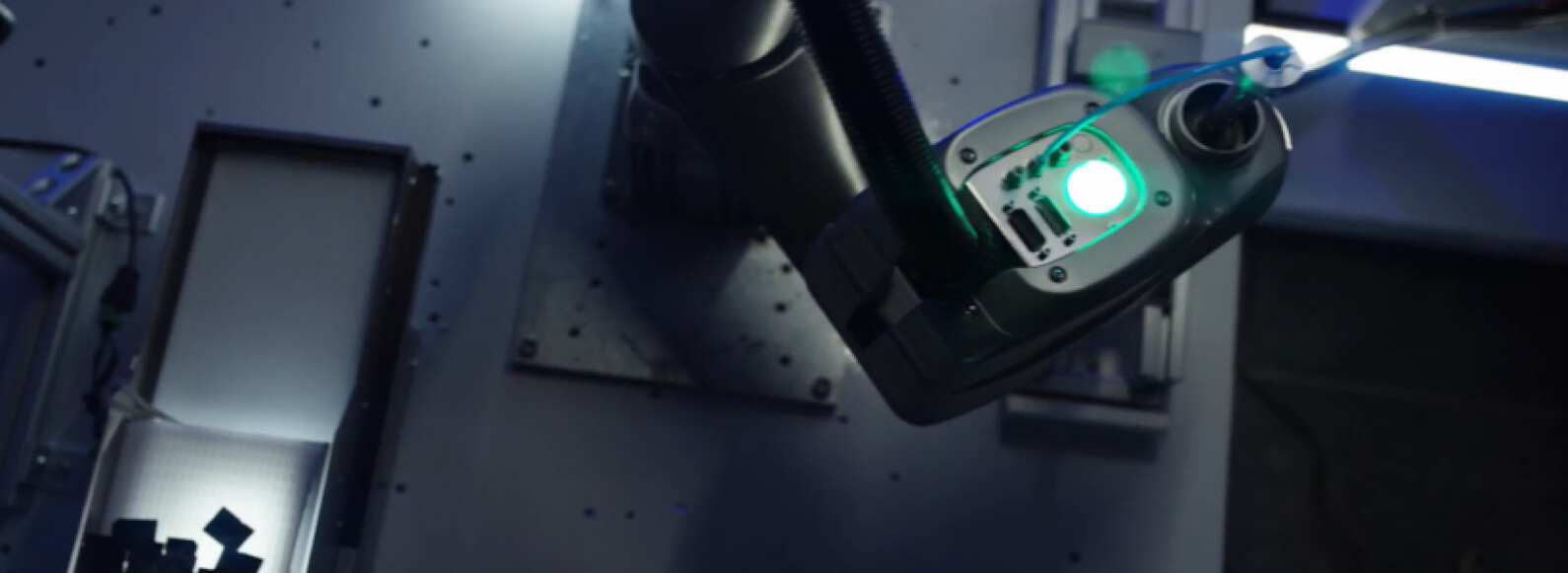 i4L compact SCARA robot | OMRON, UK