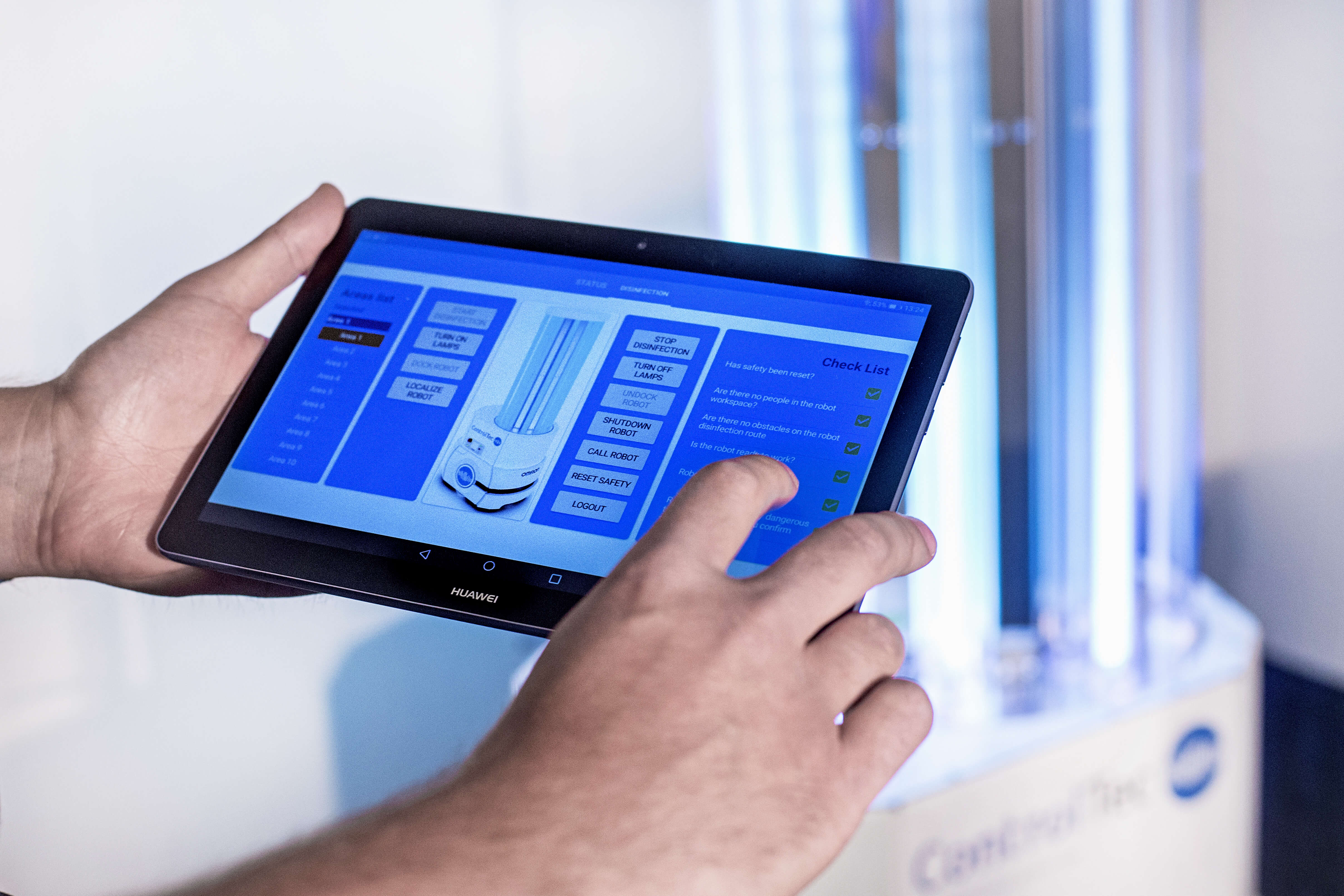 Robot UV-C | OMRON, España